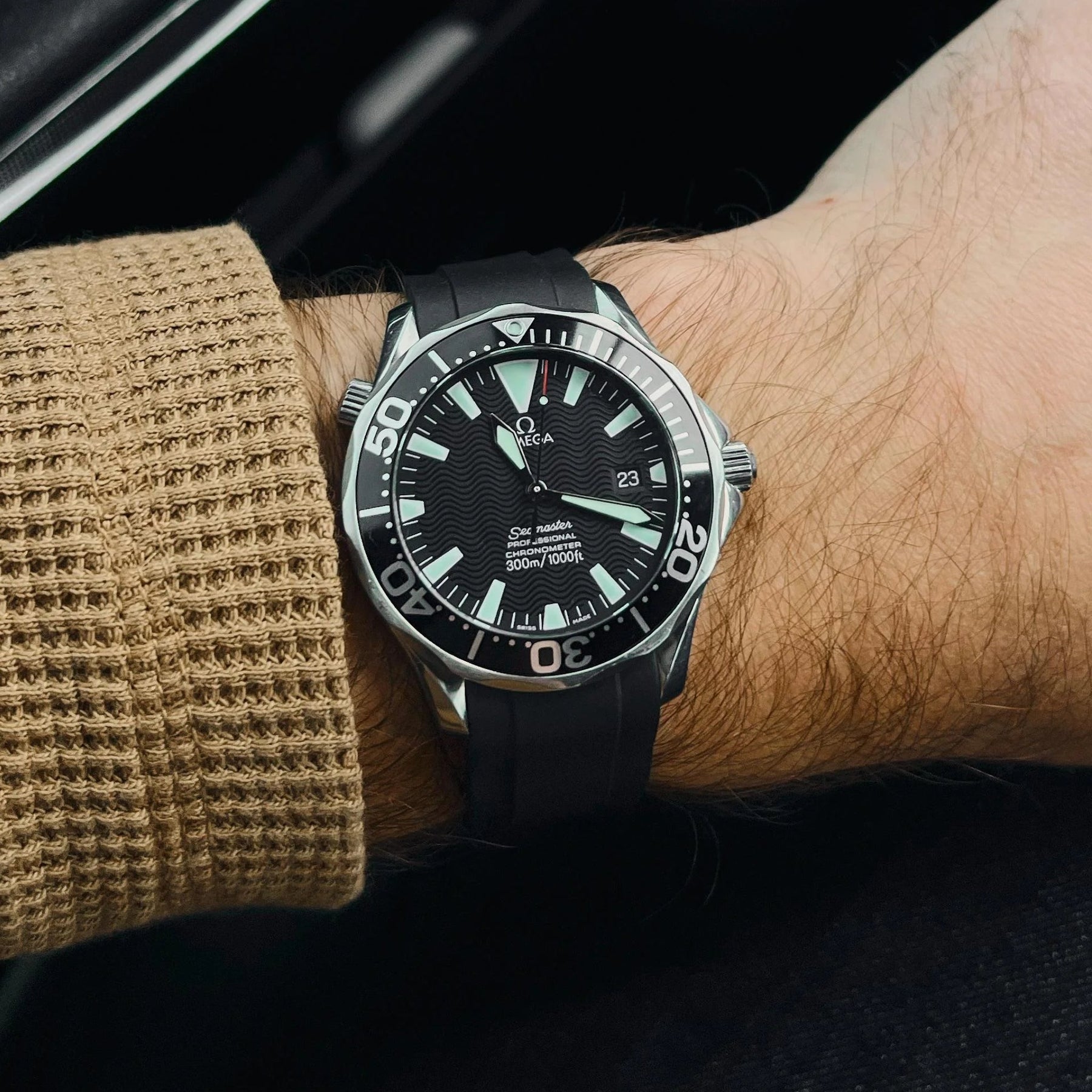 Omega Seamaster 300 Straps – High-Quality Rubber Bands | Helvetus®